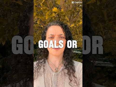 Setting life goals is about designing the life you truly want || @MarieCoaching #ownyourlife #love