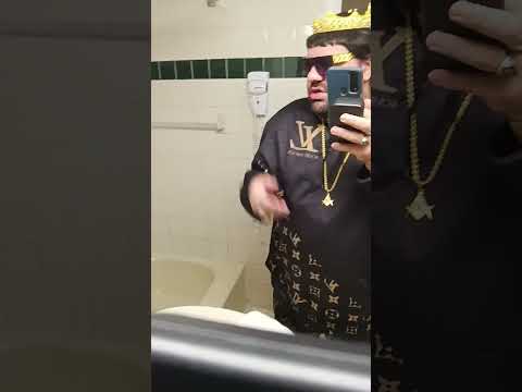 El Rey de Reyes - Efra Illuminati (Reyes its his last name, means Kings)