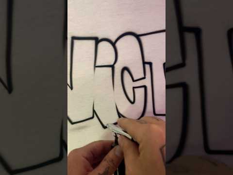 Airbrushing a graffiti name