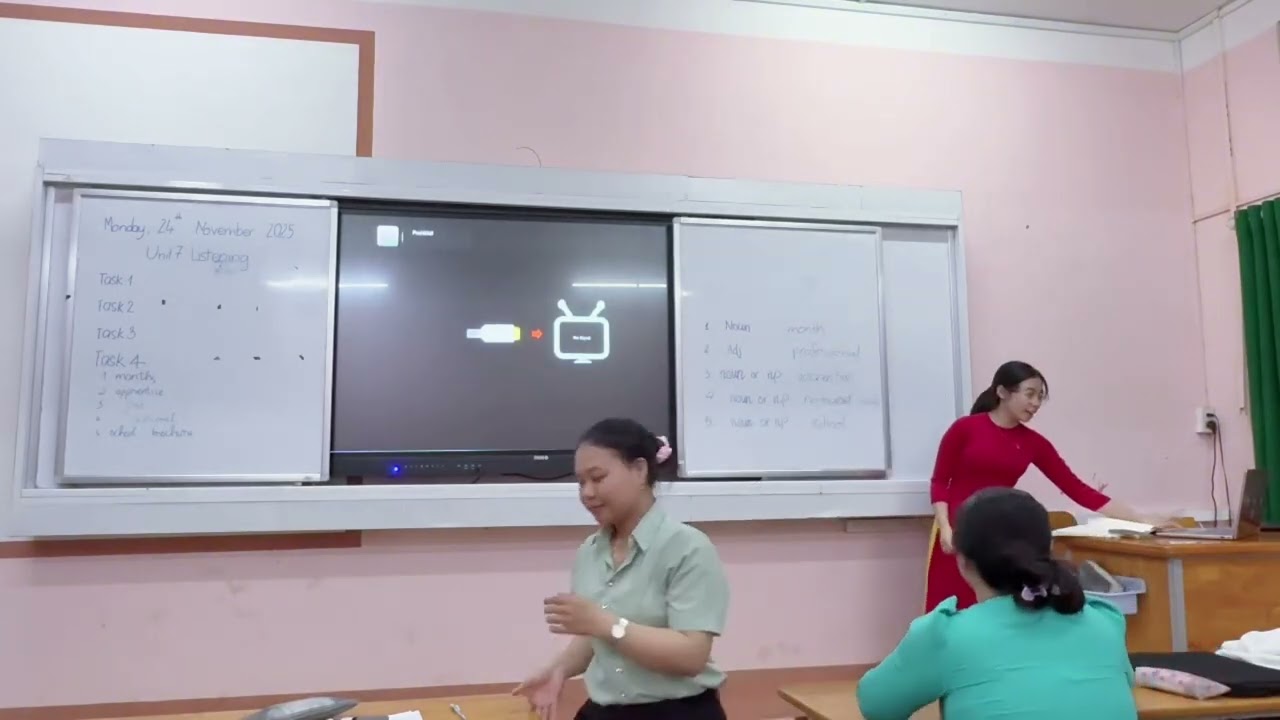 UNIT 7: EDUCATION OPTIONS FOR SCHOOL-LEAVERS - TASK 4