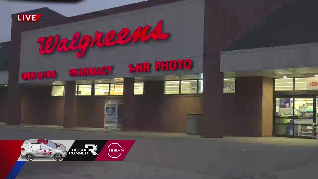 Police looking for suspect in Walgreens robbery