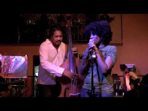 Iconic GIRL To Know: Sy Smith | Iconicgirl's Blog