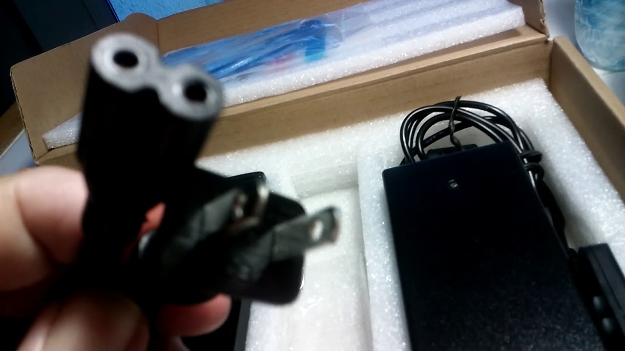 Figure 8 Two prong powercord