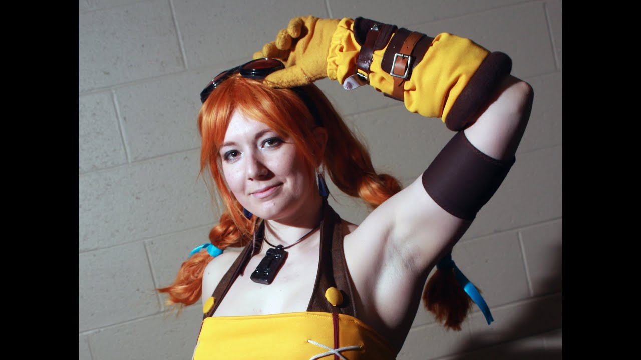 AIKA! Ashley Riot's Skies of Arcadia Cosplay at Anime Boston 2014