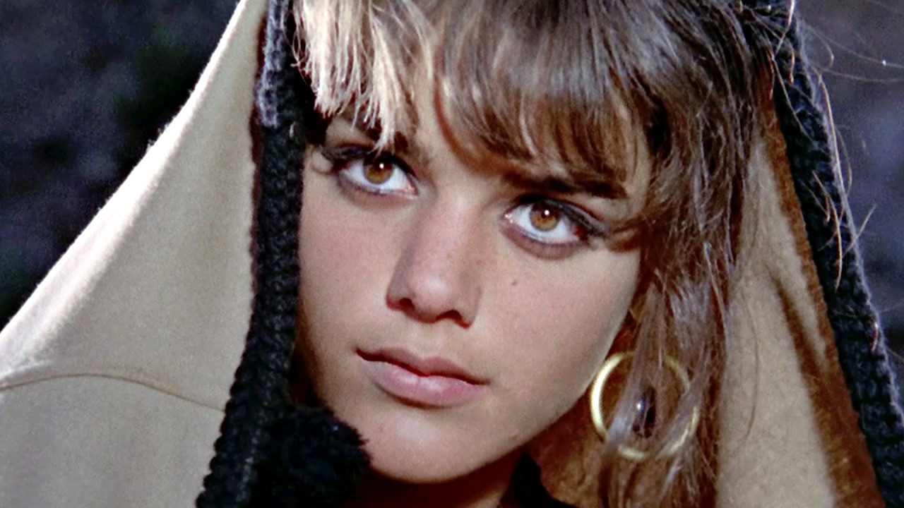 For 30 Years, Tina Aumont Lived a Secret Double Life No One Knew About