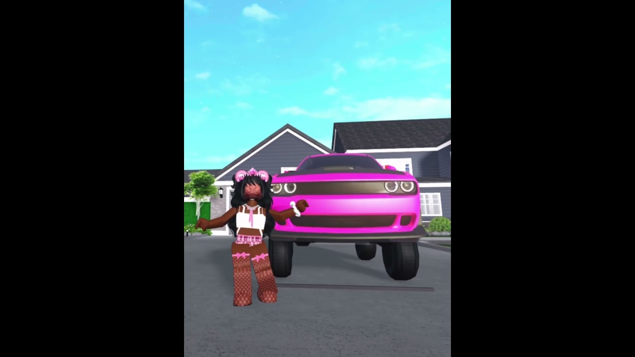 Bloxburg NEW CAR DROPPED 😳