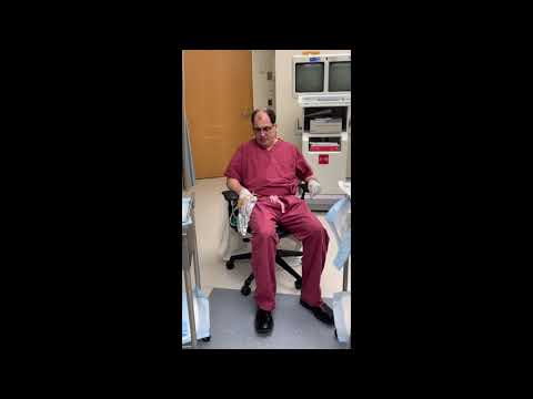 How to Connect Your Foley Catheter to the Drainage Bag (3)