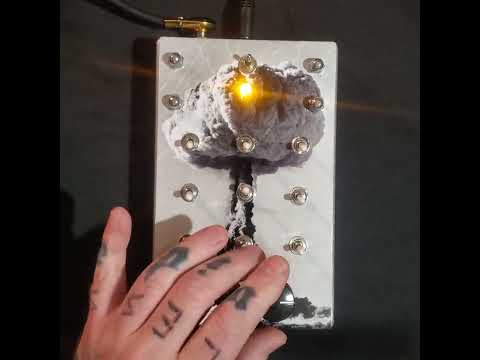 Moth Hunter Mods - The Arsenal - Noise Synth | Reverb