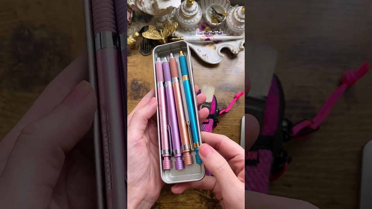 What’s In My Travel Sketch Kit? - Art Supplies in the Rickshaw Bags Sinclair Model R #artsupplies