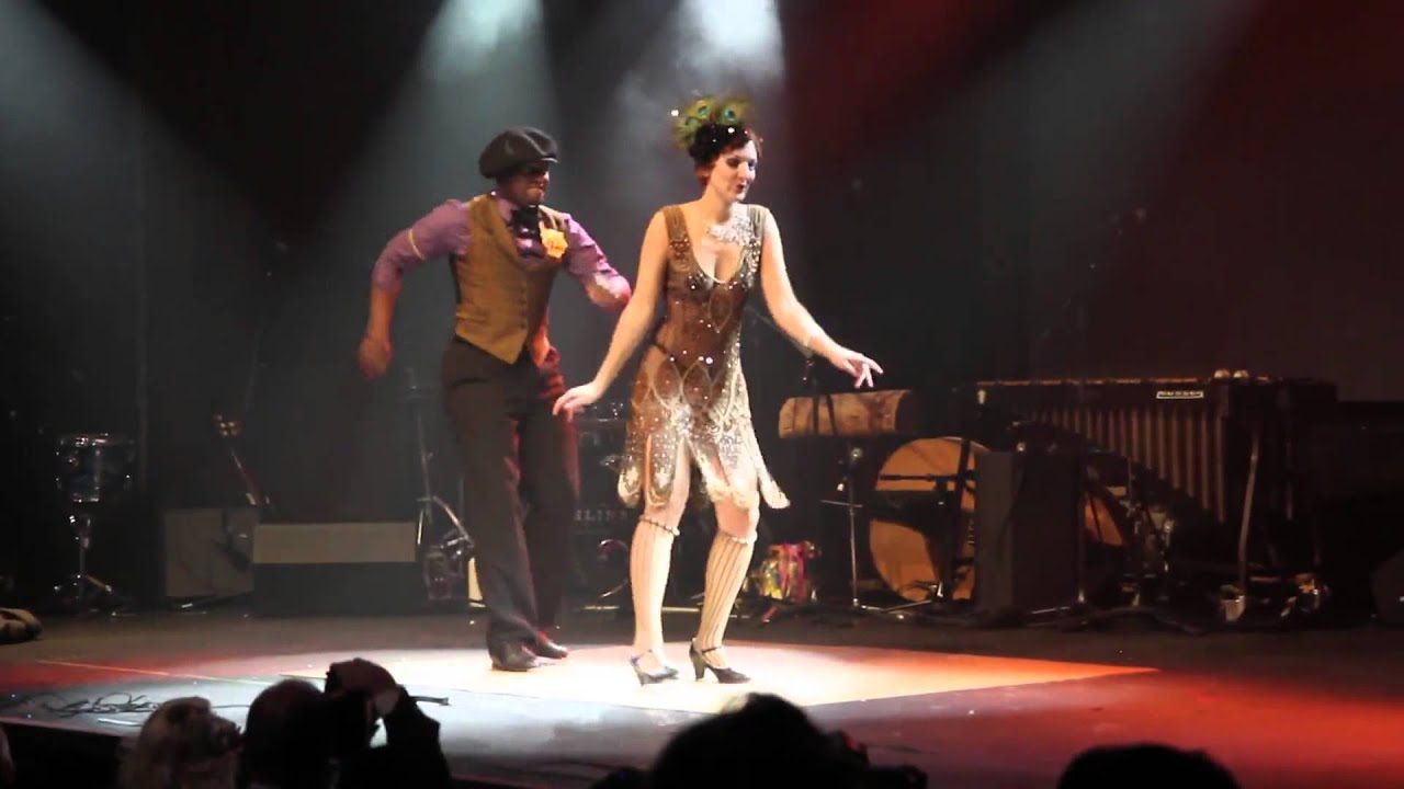 Hire Gin Minsky - Burlesque Entertainment in New York City, NY | GigSalad