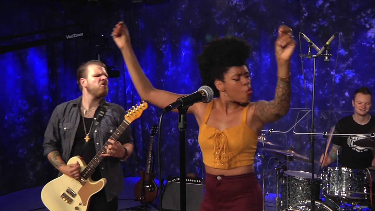Nikki Hill band - Twisting The Night Away - Don Odell's Legends