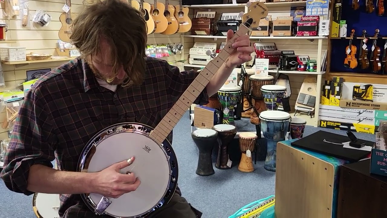 Louis driving the Ashbury AB65 5 String Banjo @ Hobgoblin Music Birmingham