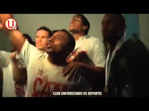 Universitario campeón la celebración de jugadores en el camerino 18 12 2013