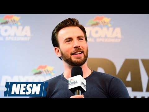 Chris Evans Invites Patriots Players To Captain America Premiere