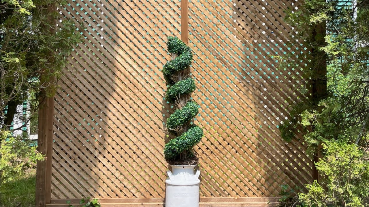 DIY Pool Noodle Topiary