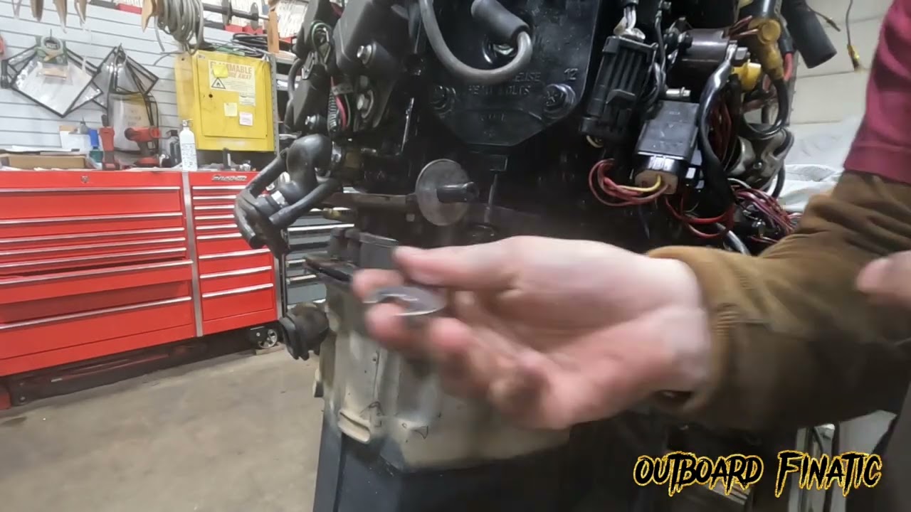 Mercury 200 EFI powerhead removal!!!
