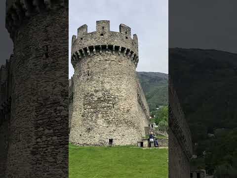 Castles of Bellinzona, Montebello 🏰 #switzerland#montebello#switzerlandbeauty#bellinzona#shorts