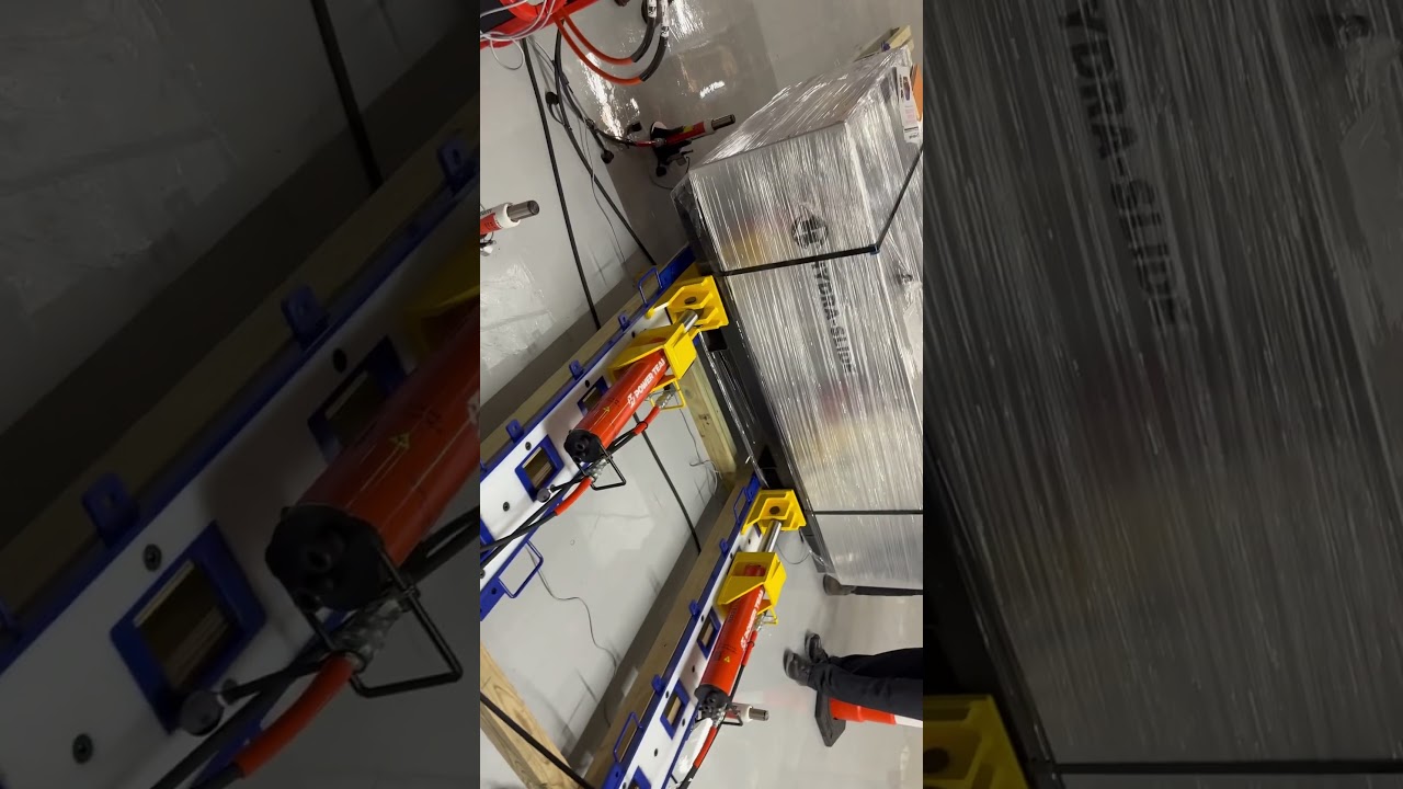 Hydraulic Technologies Hydraslide demo - PB43 battery pumps