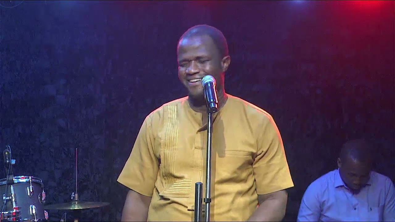 Pst. Emmanuel Onyeocha @ evening of gratitude 4.0 my birthday edition #viral #gospelmusic #worship