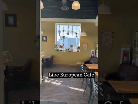 Good Earth Coffeehouse in Regina