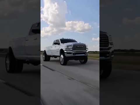 Cleanest work truck on YouTube😴 #liftedtruck #dually#truck#trucks #ram #ram3500 #diesel #cummins