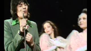 Robin Sarstedt - My Resistance Is Low Acordes - Chordify