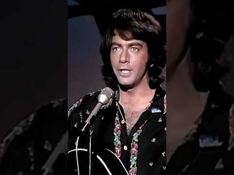 Did you know Neil Diamond’s song Cracklin’ Rosie was named after Crackling Rosé? ~ Team Neil