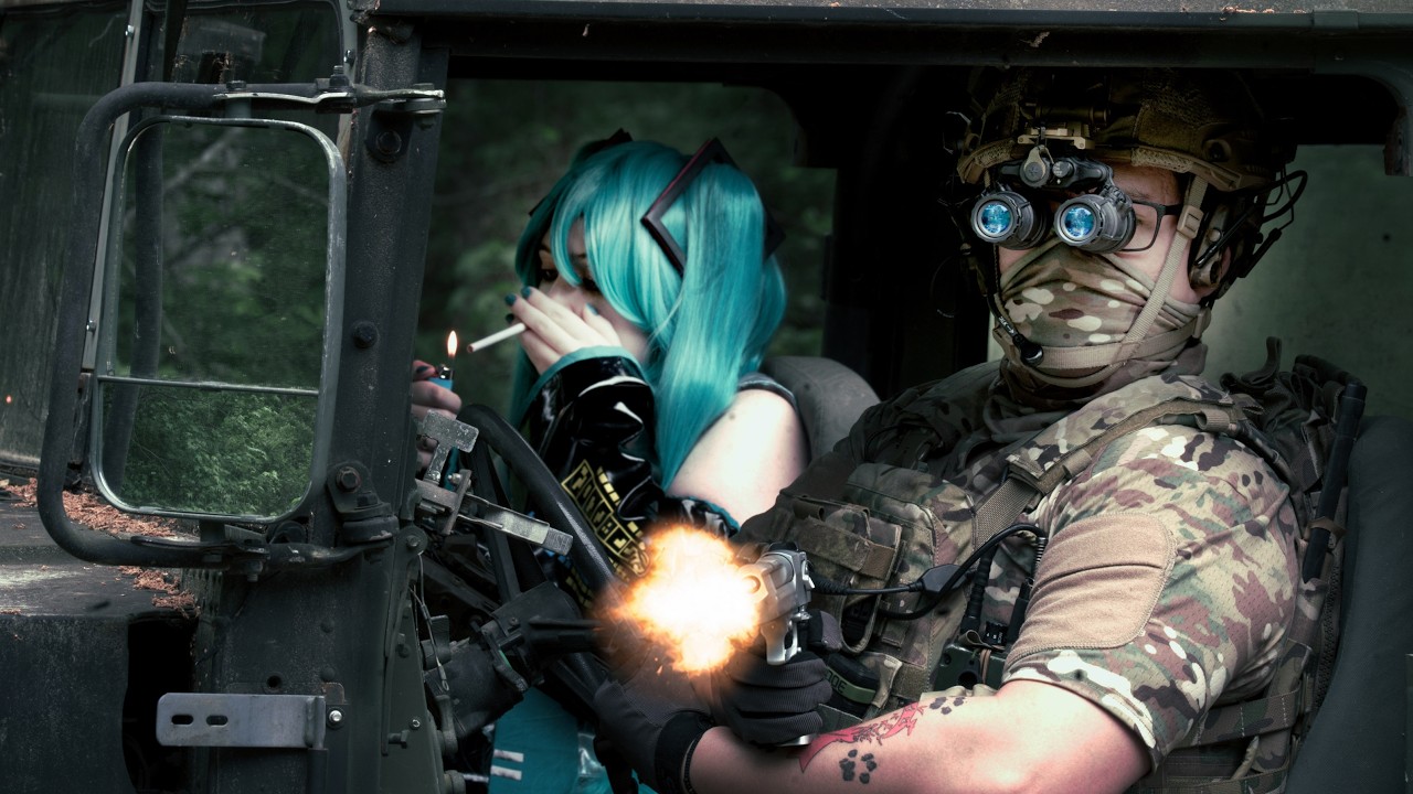 Hatsune Miku Does Not Like Teto Bombers.