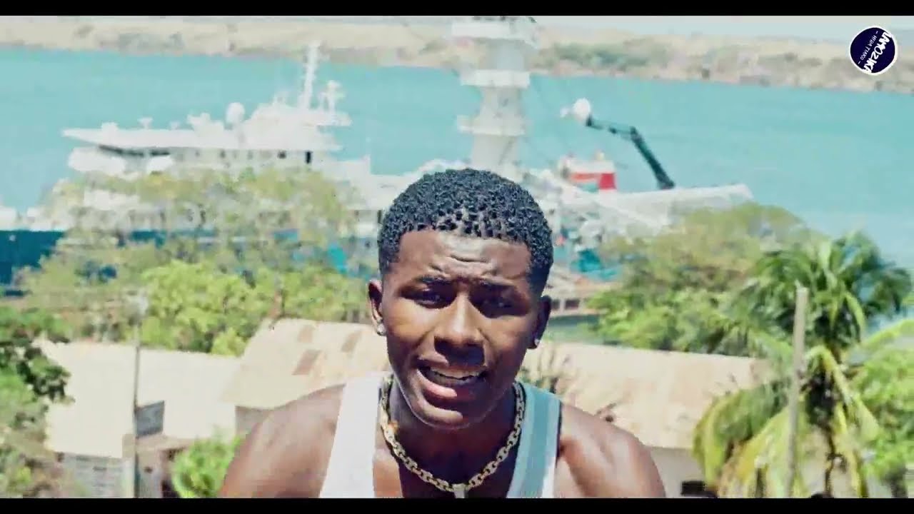 Bonne Année by Zandry Bogosy from Madagascar | Popnable