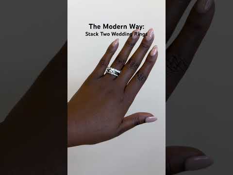 Want to know the right way to wear your #weddingring 💎 You need to see this! #wedding