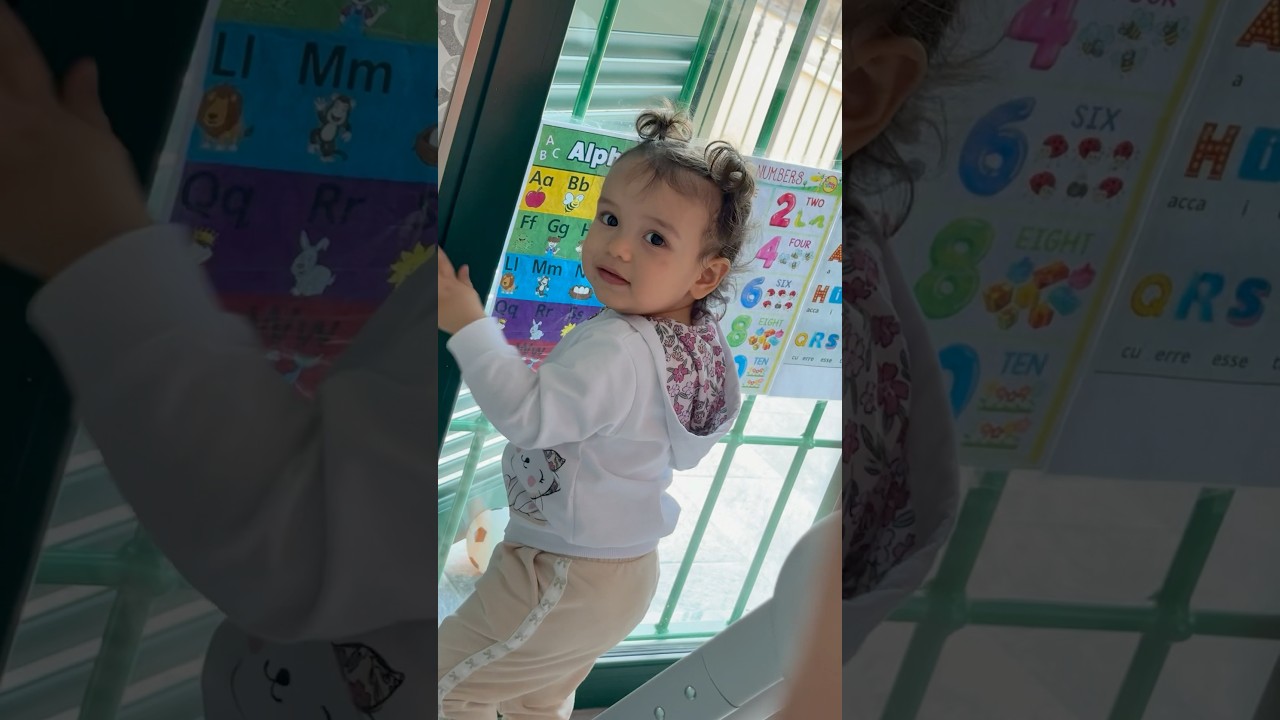 Studiamo un po d’inglese #trending  #readingbaby #toddleractivities #studymotivation #viralshorts