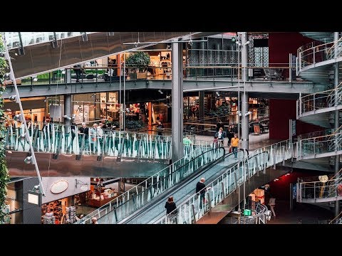 This building is a community: Sello Shopping Center