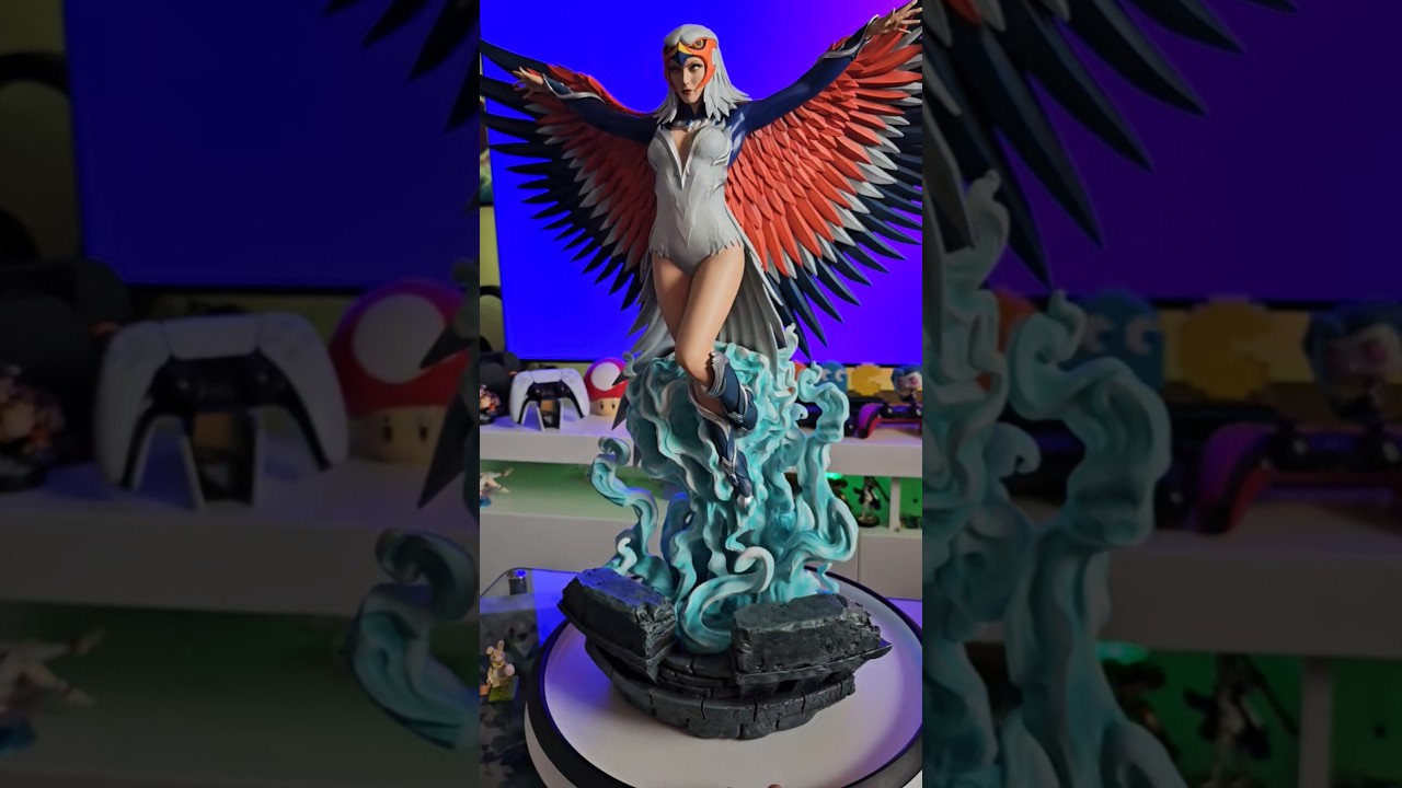 Tweeterhead Sorceress Maquette.
