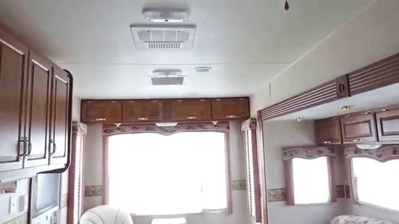 Nice Clean 33' 2004 Crossroads Paradise Point 33RL 2-Slides !!!