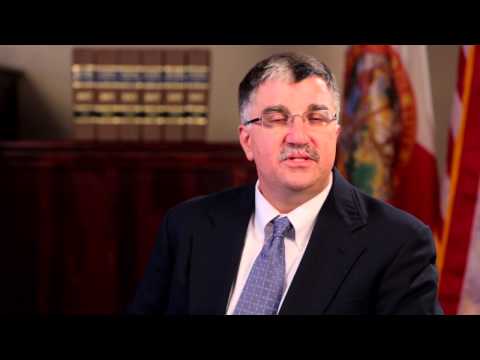 How To Choose The Right Personal Injury Lawyer In Florida + FREE Resources