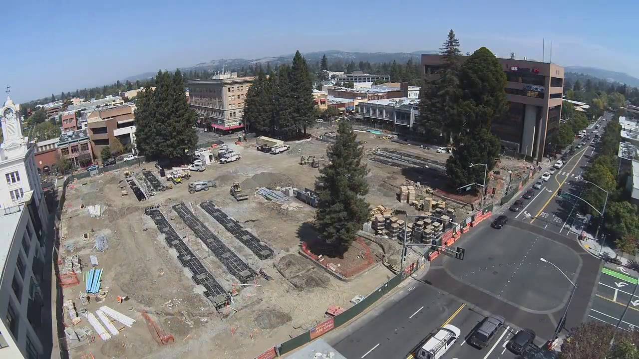 Courthouse Square Time Lapse  from Aug - Oct