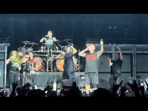 Watch: Pantera Celebrate Onstage What Would've Been Dimebag Darrell's ...