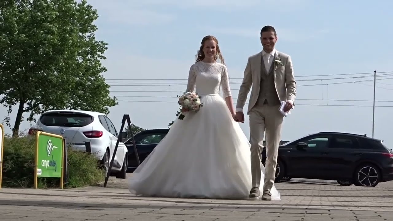 Alida Dunnink en Jaco Opschoor trouwen én stemmen (Foto's en film ...