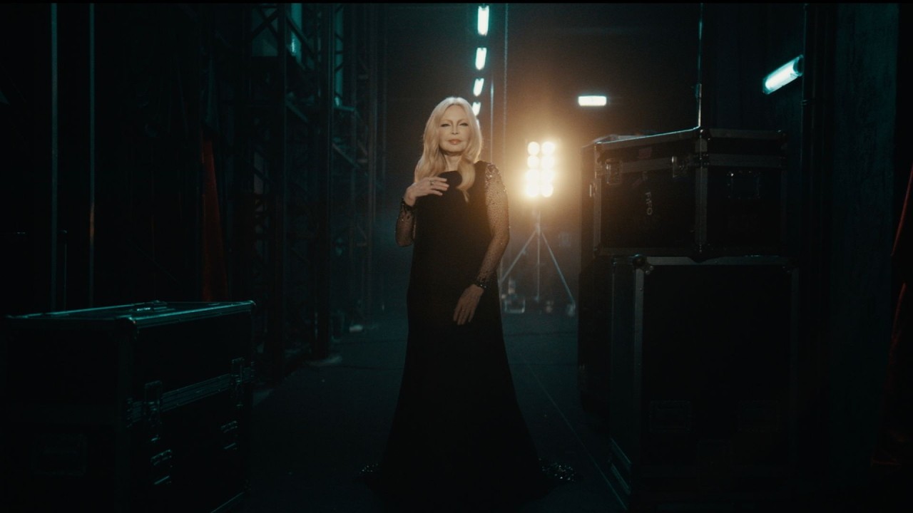 Opera by Patty Pravo from Italy | Popnable