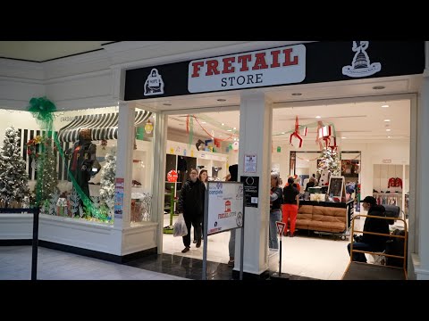 The Fretail Store spreads holiday cheer with free resources for Lansing families