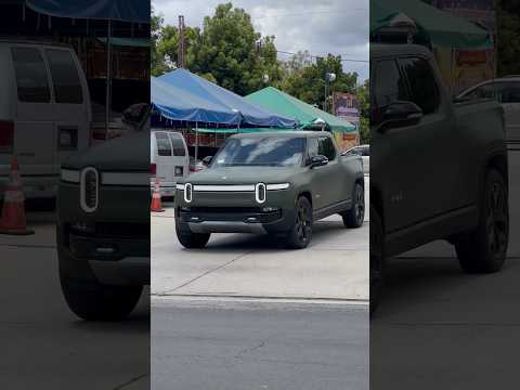 LAMBORGHINI PICKUP TRUCK 😮
