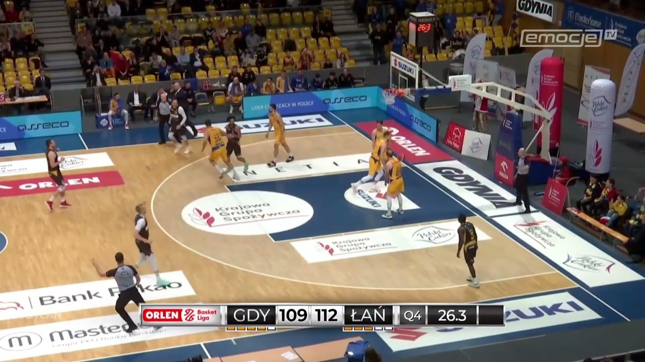 Tyler Cheese na Mikołajki wręczył Arce rózgę - SuperBasket