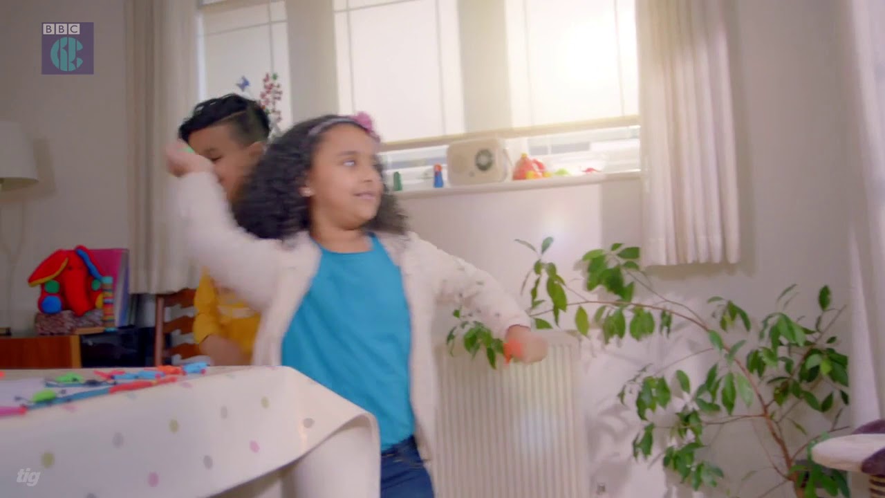 CBBC 2016 - WINDOW WALKERS