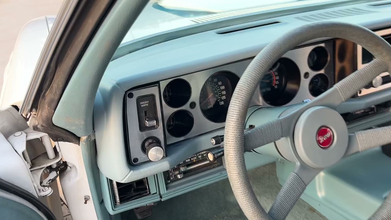 1979 Z28 White Blue interior