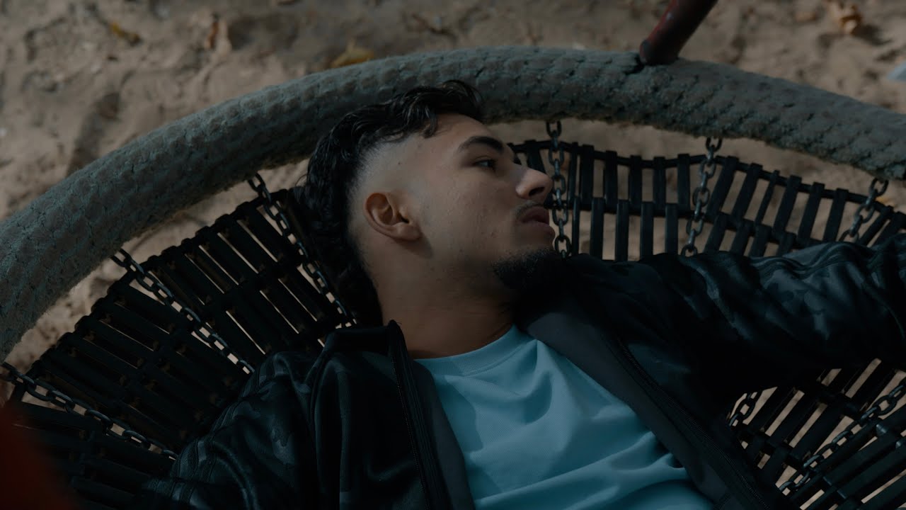 Lyrics & Translations of HOODIE by Kidd Kawaki | Popnable