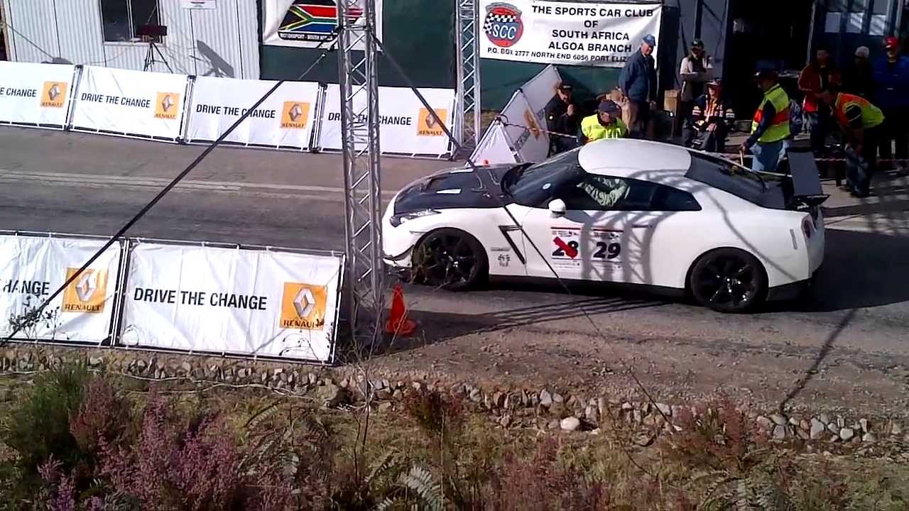 Update: Nissan GT-R Rolls Over in Hill Climb Accident - autoevolution