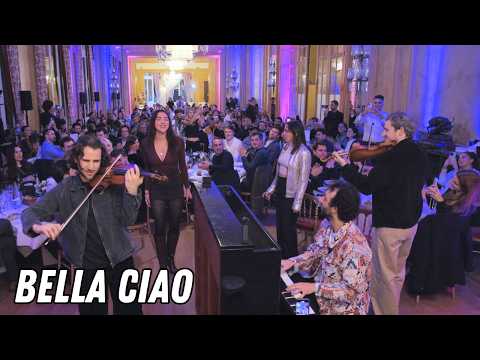 200 guests shocked by INSANE Bella Ciao flashmob!! 🤯