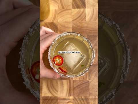 Picante de la casa (aka spicy margarita) 🌶️ #cocktail #margarita