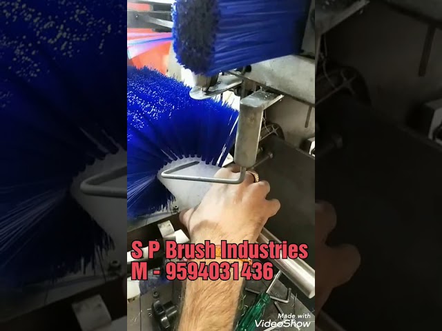 Industrial Machine Brushes - Nylon Roller Brush Manufacturer from Thane