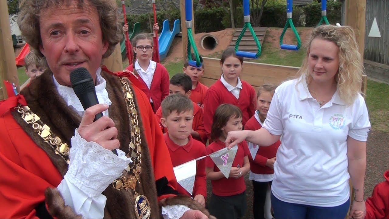 Two Moors Primary School Unveil New Play Equipment